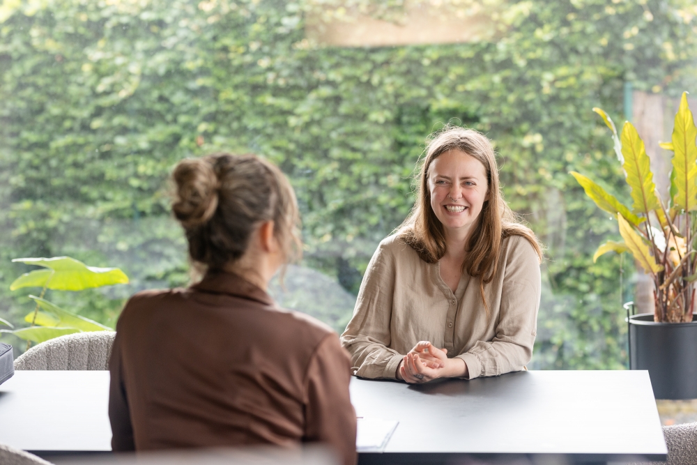 Samen op weg naar een robuuste tuin met klimaattuincoach Sarah Peers ...